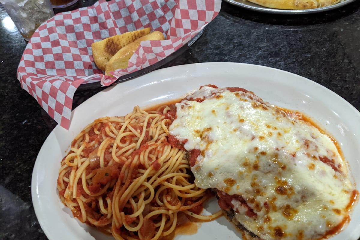 Giovanni's Family Restaurant Delivery Menu | Order Online | 4704 N Roan ...