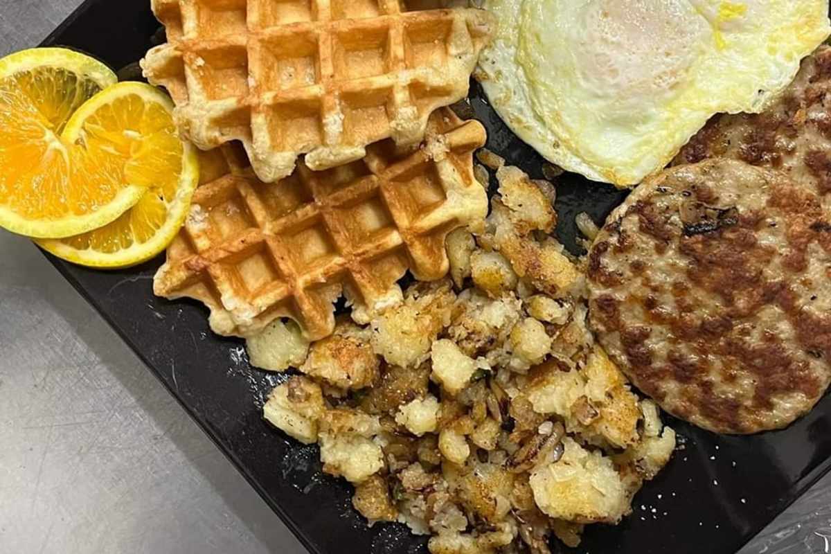 The Last Chance Tavern and Grill Delivery Menu | Order Online | 1132 ...