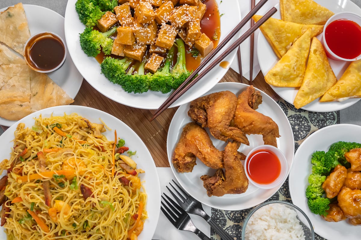 Lee's Kitchen Chinese Food Delivery Menu | Order Online | 930 N 29th St ...