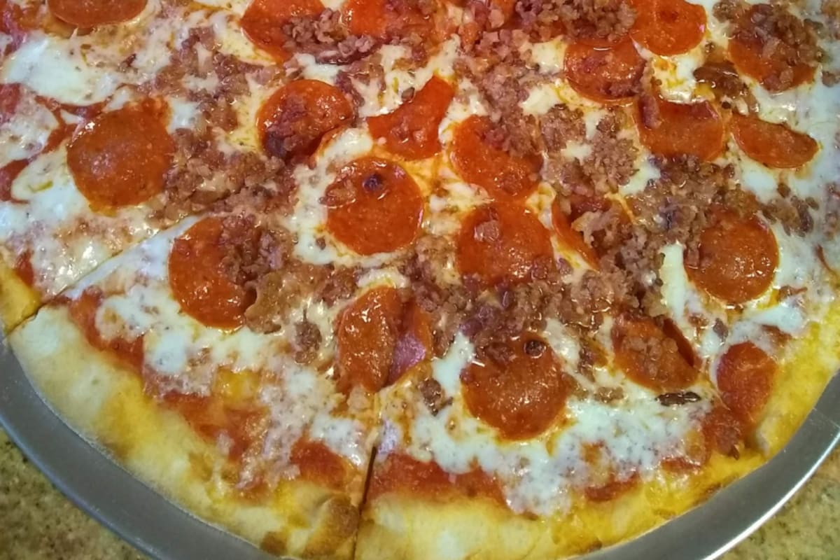 Rocky's Pizza - Reading, PA Restaurant | Menu + Delivery | Seamless