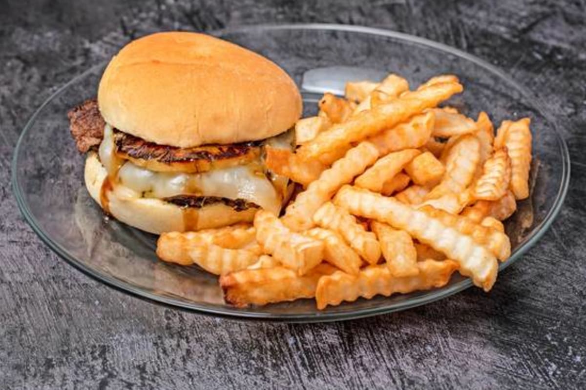 Nelsons Burger Bar Delivery Menu | Order Online | 805 S Macomb St ...