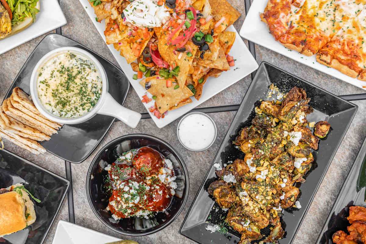 Stadium XV Craft Kitchen & Sim Bar - Farmington, CT Restaurant | Menu ...