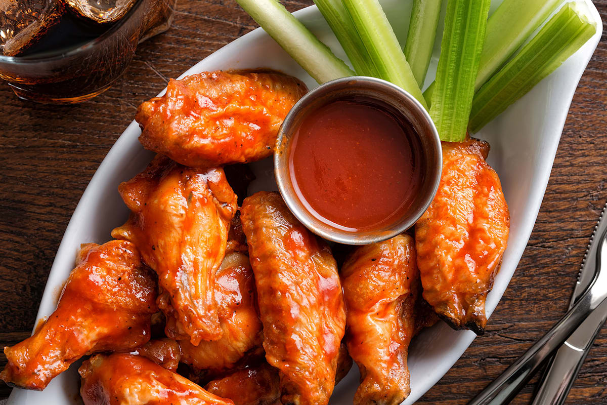 Luca's Chicken Wings - Long Island City, NY Restaurant | Menu ...