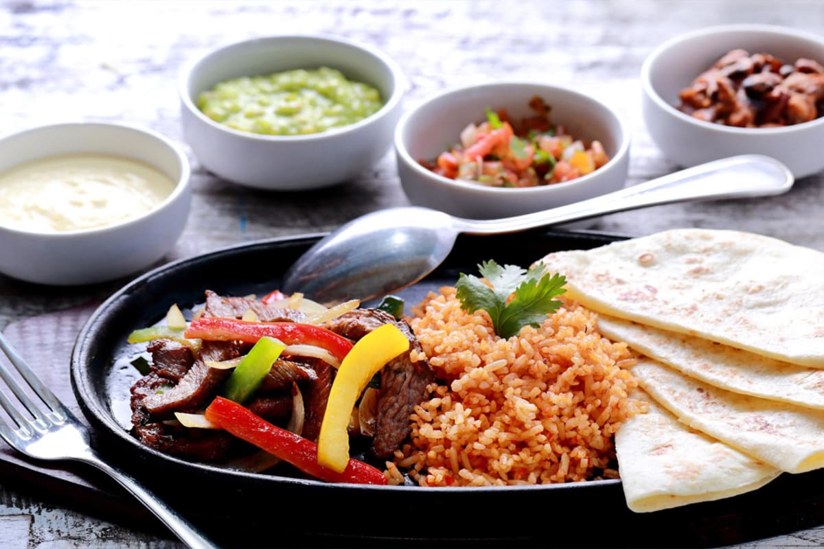 Taqueria Tres Salsas - Dallas, TX Restaurant | Menu + Delivery | Seamless
