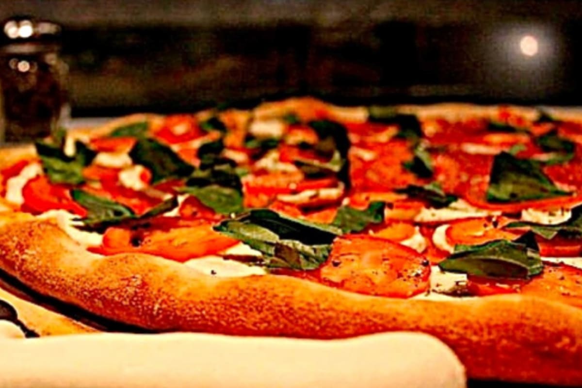 Elizabeth Pizza Delivery Menu | Order Online | 640 S Van Buren Rd Eden ...