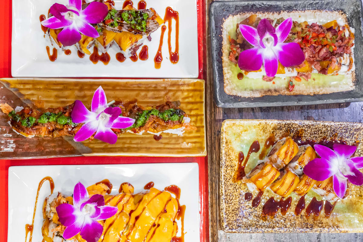 Vaka Restaurant - Lawrence, MA Restaurant | Menu + Delivery | Seamless