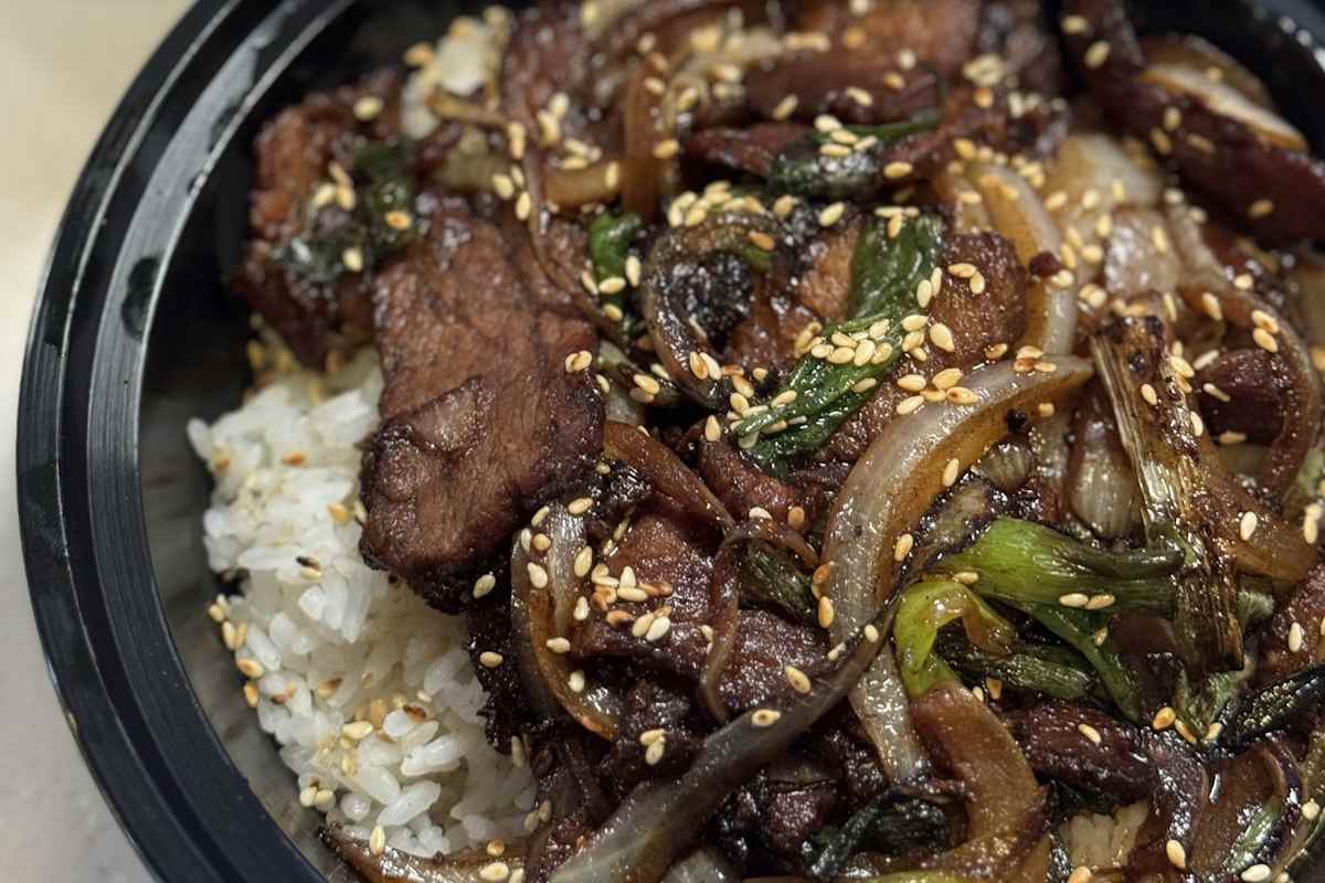 Blossoms Asian Kitchen - Midland, MI Restaurant | Menu + Delivery ...