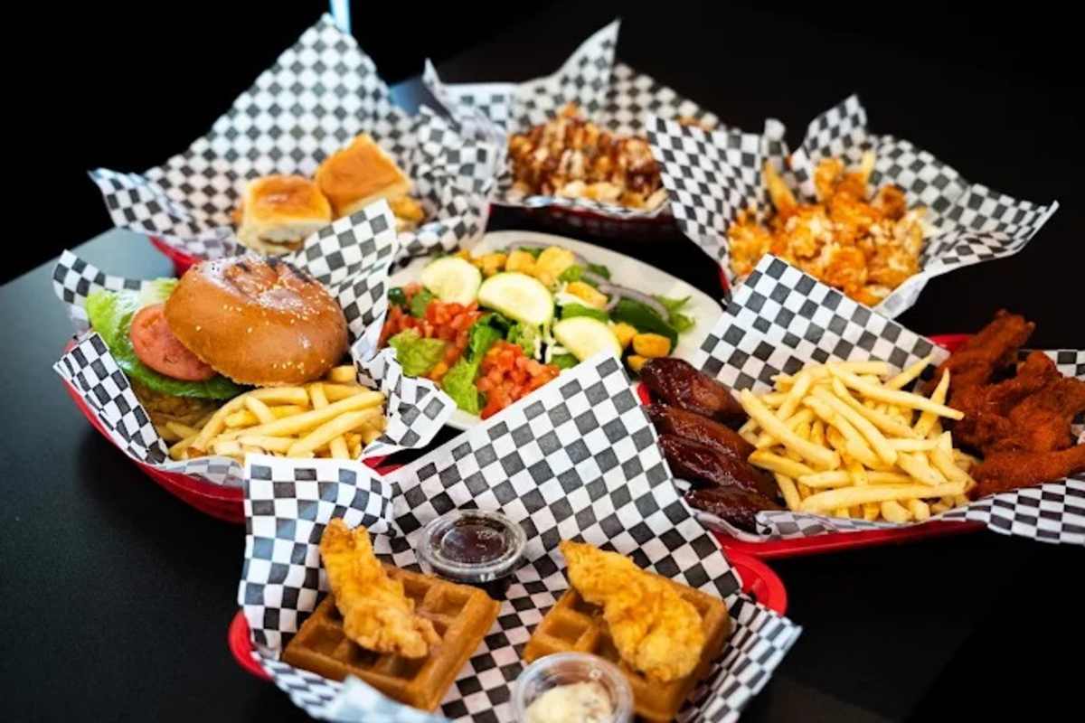 Kasi's Chicken and Fries - Stockton, CA Restaurant | Menu + Delivery ...