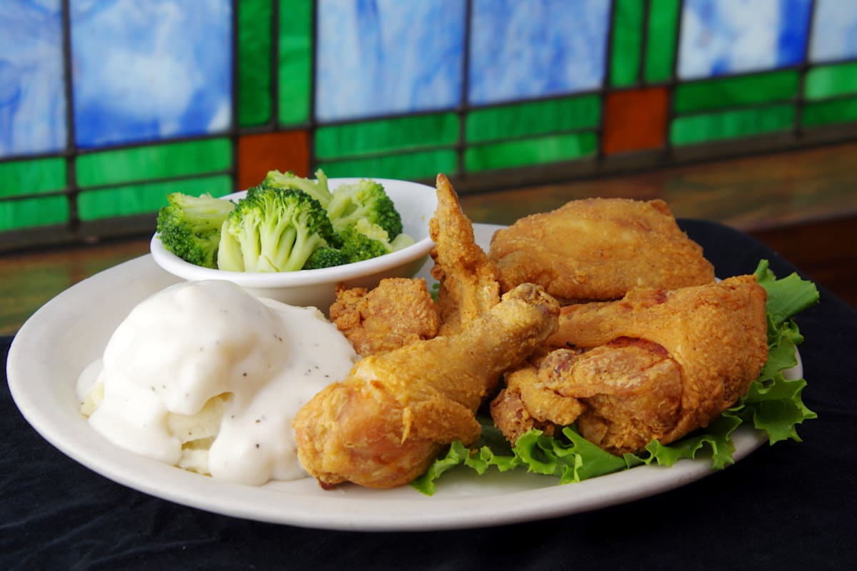 Mr Perrys Coffee Shop - Sacramento, CA Restaurant | Menu + Delivery ...