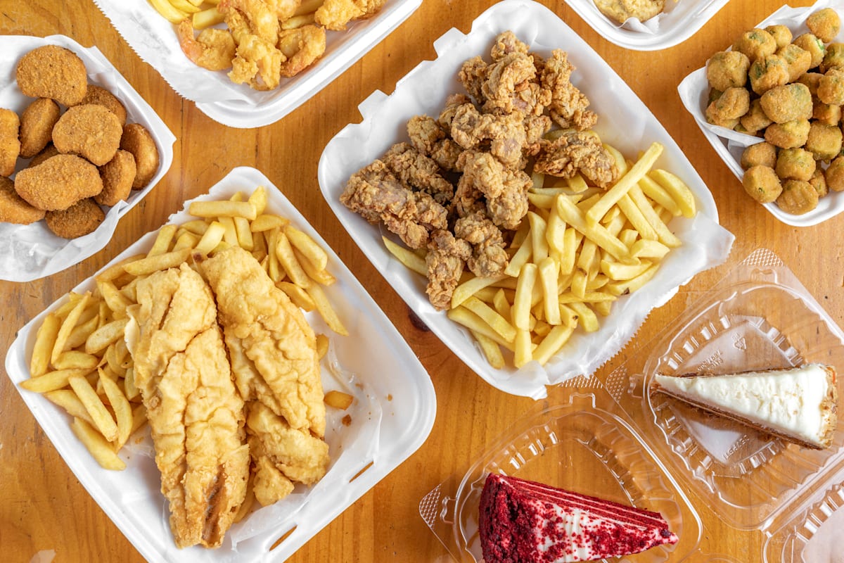 Snappers Fish & Chicken Delivery Menu | Order Online | 4670 NW 9th Ct ...