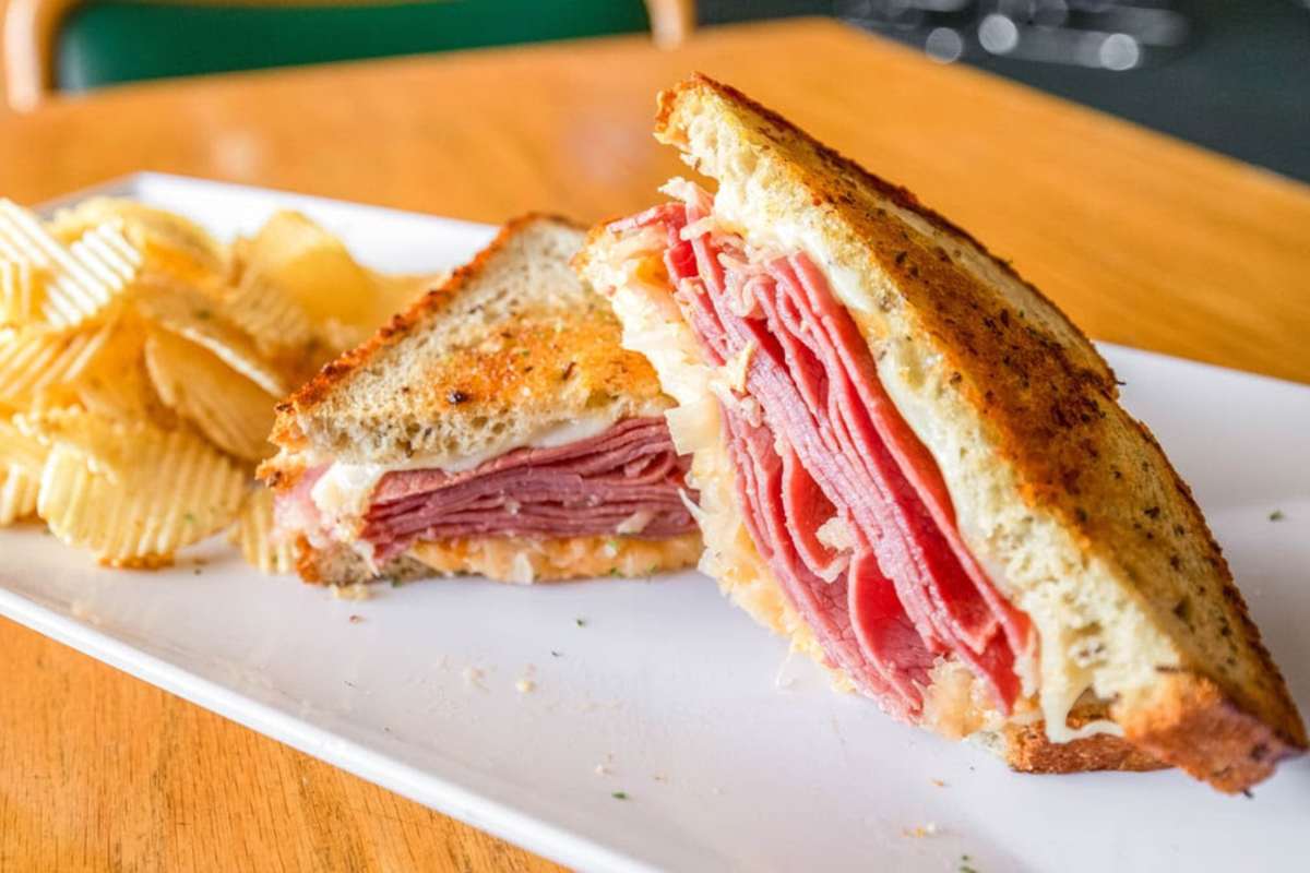 Sneaky Pete's Bar & Grill - Bonita Springs, FL Restaurant | Menu ...