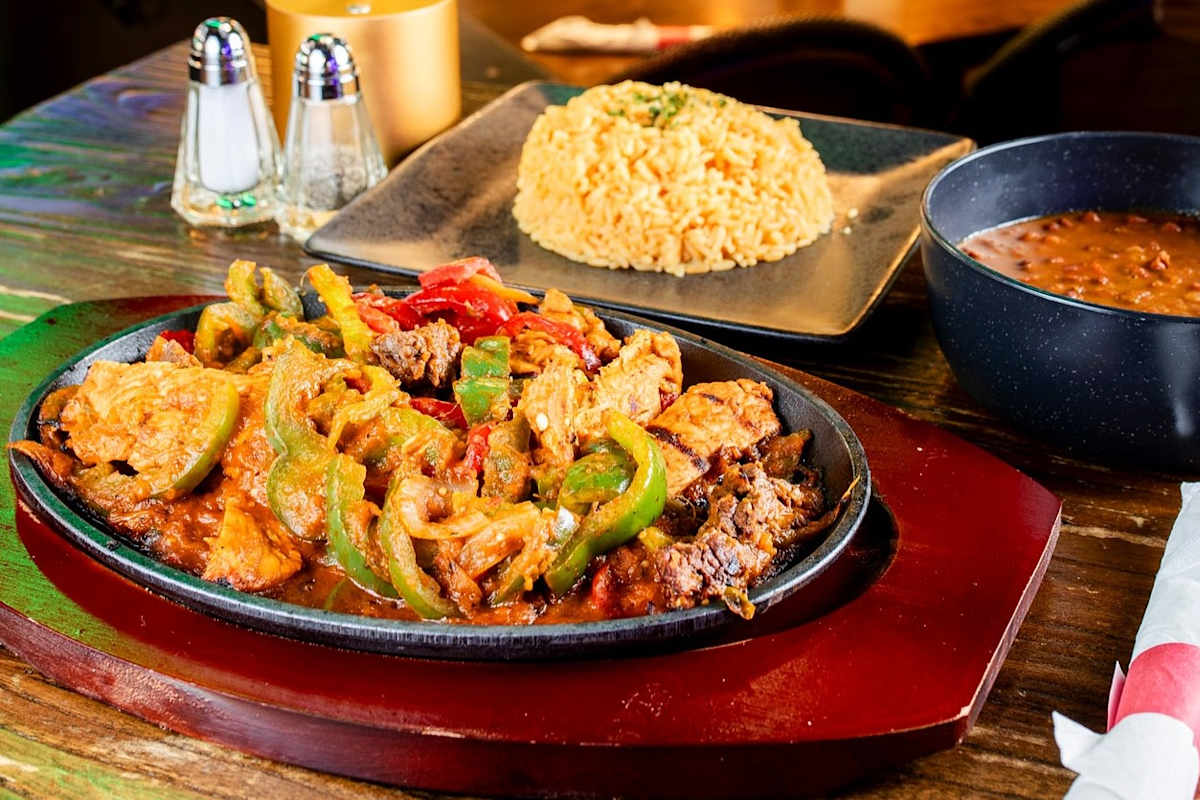 It's Waao - Passaic Delivery Menu | Order Online | 895 Main Ave Passaic ...