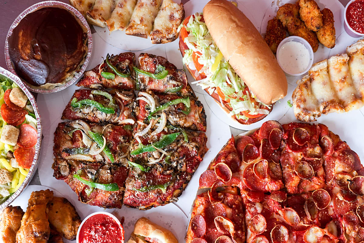 Zuko’s Pizza Delivery Menu | Order Online | 4333 Cosgray Rd Hilliard ...