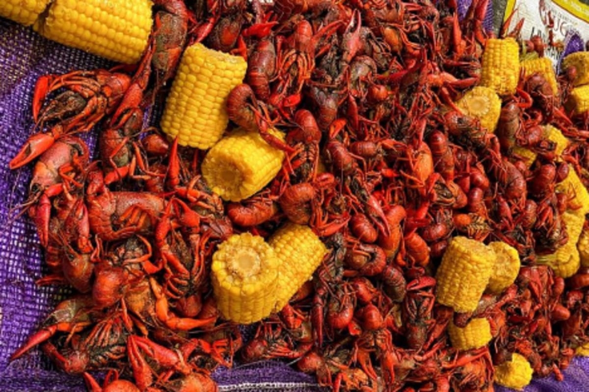 Lil' Easy Fine Cajun Food & Bar Delivery Menu | Order Online | 5000 ...