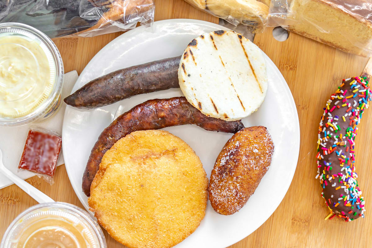 La Espiguita Bakery Delivery Menu | Order Online | 1995 Brentwood Rd ...