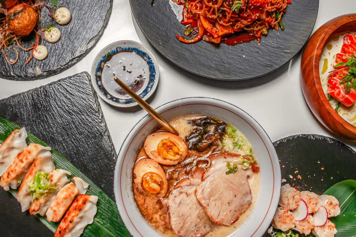Iza Whiskey & Eats - Carrboro, NC Restaurant | Menu + Delivery | Seamless
