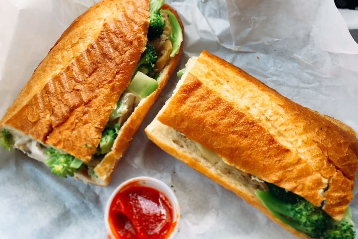 Le Diplomate Cafe Delivery Menu | Order Online | 4237 Campus Dr Ste ...