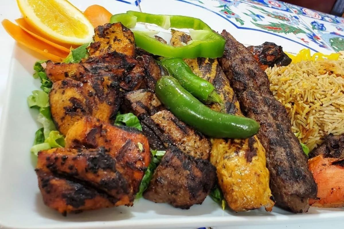 Ya Hala Halal - Albany, NY Restaurant | Menu + Delivery | Seamless