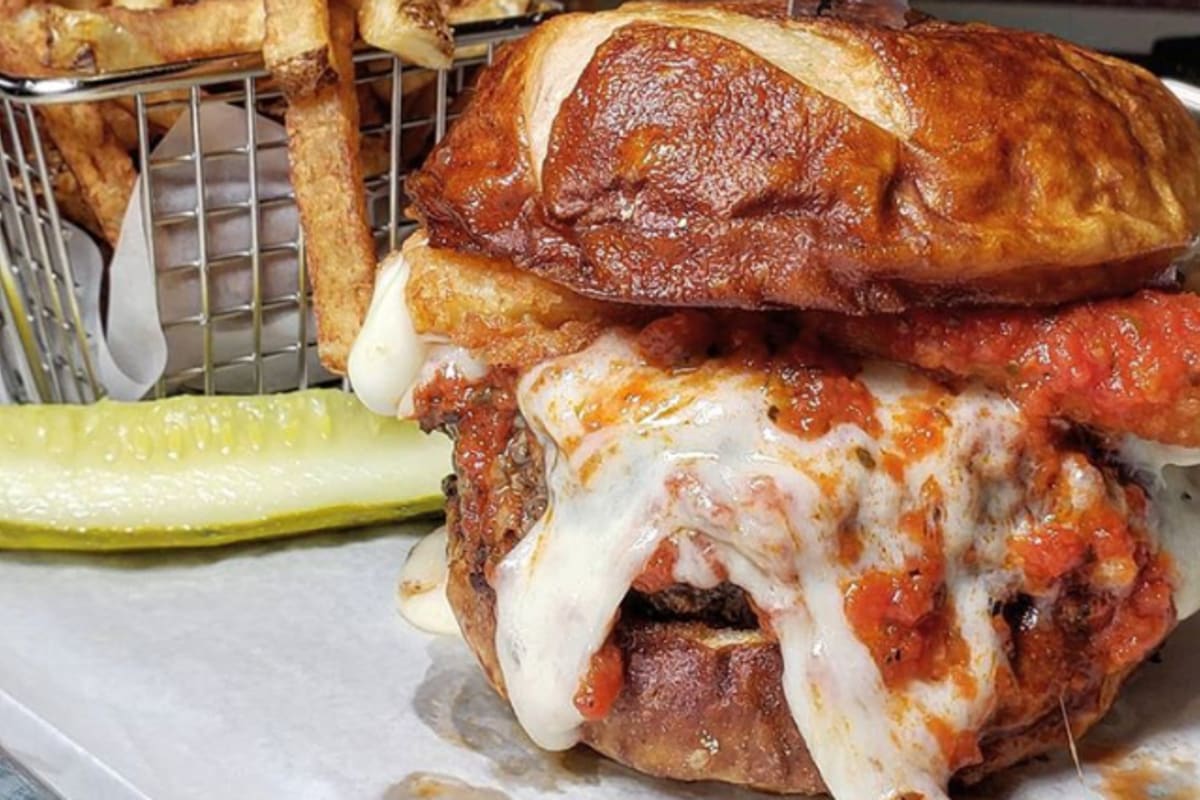 The Bethpage Burger Bar Delivery Menu | Order Online | 4011 Hempstead ...