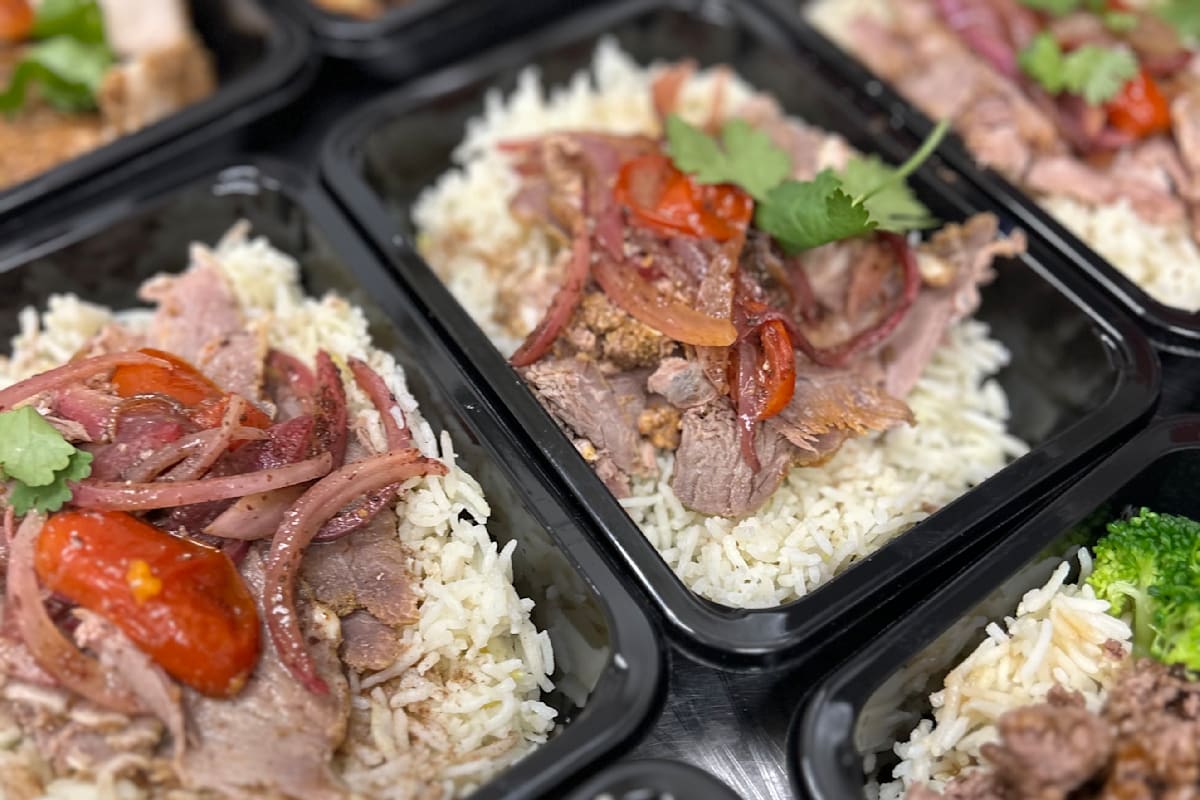 Halal 2 Go Delivery Menu | Order Online | 3300 Fairmount Ave ...