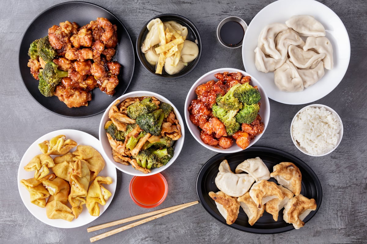 8 Dragon & Phoenix - Astoria, NY Restaurant | Menu + Delivery | Seamless