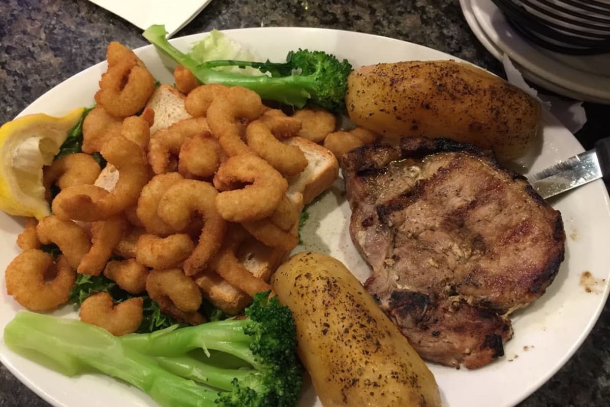 Grandma's Table - Montgomery, IL Restaurant | Menu + Delivery | Seamless