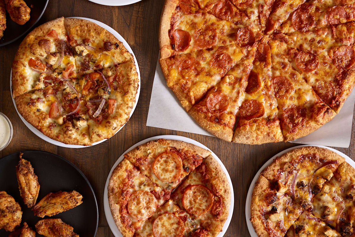 Magpies Gourmet Pizza Delivery Menu | Order Online | 105 S Houghton Rd ...