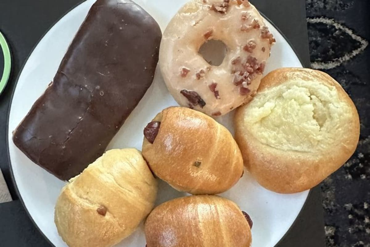 Smiling Donuts Delivery Menu | Order Online | 4510 Gattis School Suite ...