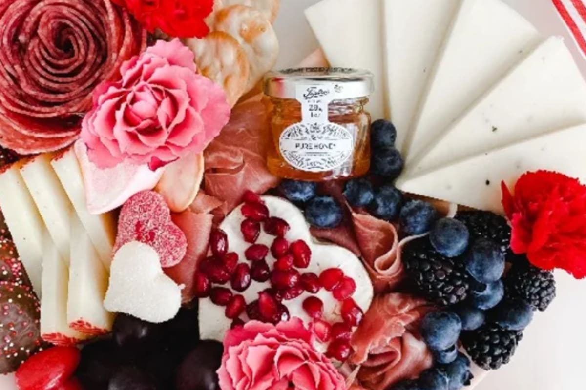 Graze and Cater Delivery Menu | Order Online | 4340 W Stone Dr ...