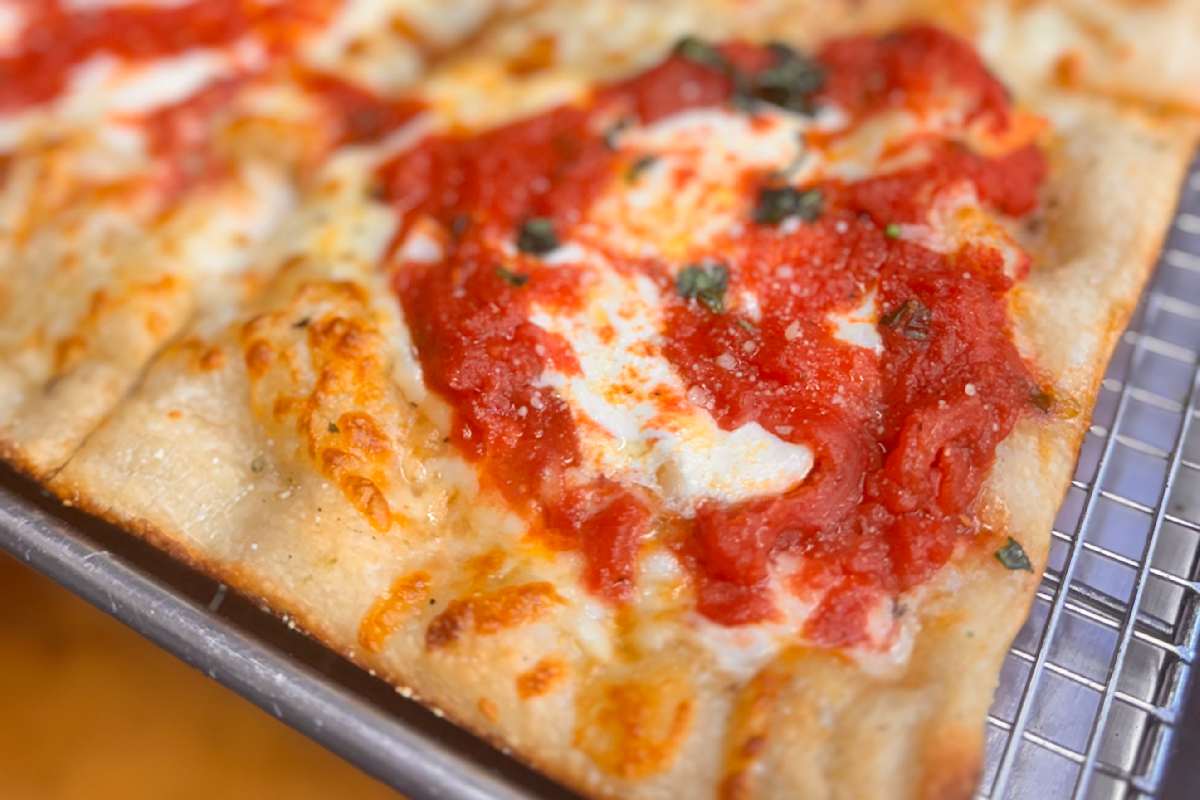 Anthonys Pizzeria Delivery Menu | Order Online | 8 Centre Ave East ...