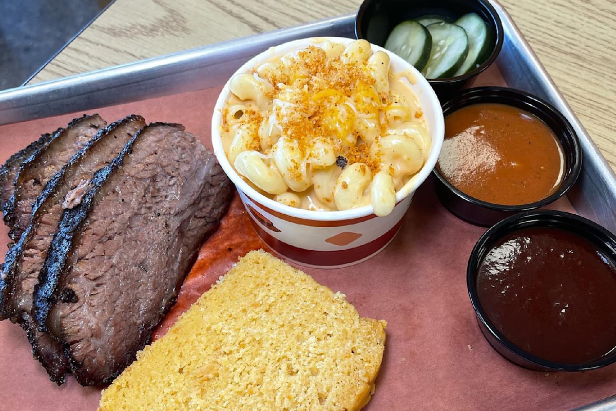 Tanglewood Fire and Smoke - Folsom, PA Restaurant | Menu + Delivery ...