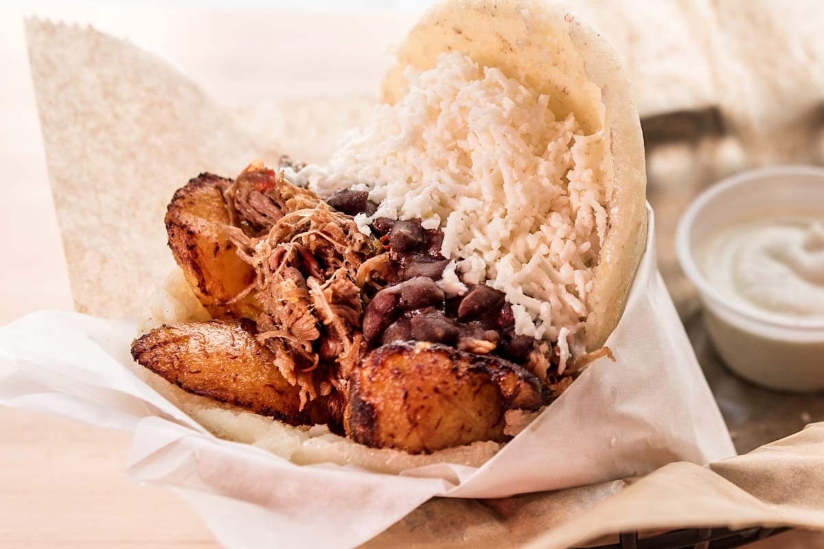 Bien Mesabe Venezuelan Arepa Bar Delivery Menu | Order Online | 29 E ...
