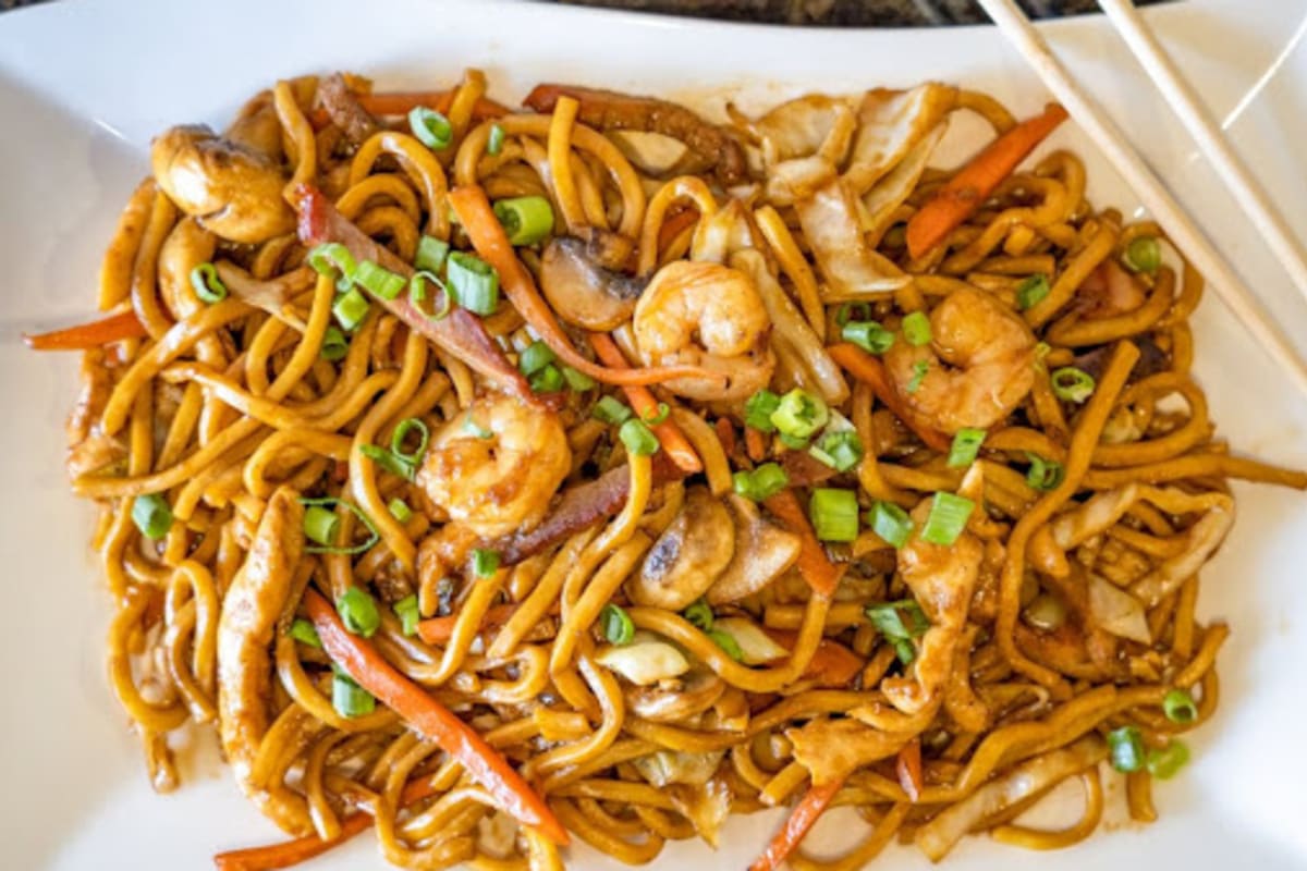 Red Apple Chinese Delivery Menu | Order Online | 2309 David Dr Metairie ...