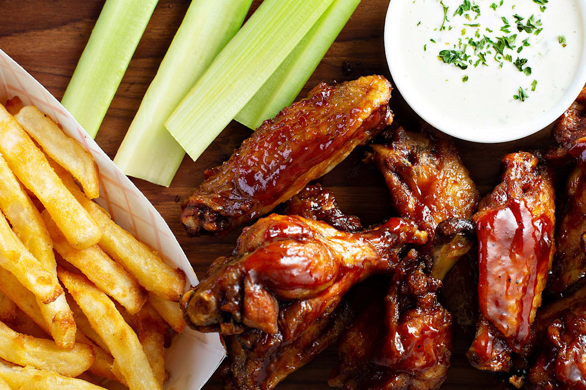 Charlie's Chicken Wings Delivery Menu | Order Online | 1156 S Bay Rd ...
