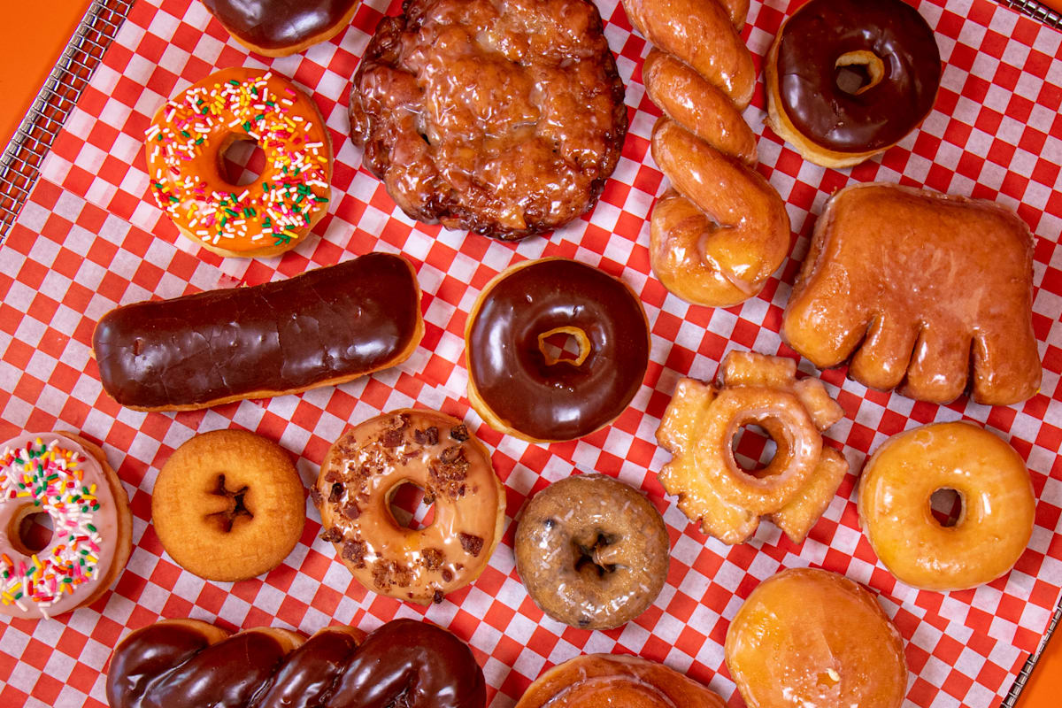 Smiling Donuts Delivery Menu | Order Online | 428 Grand Ave Pkwy ...