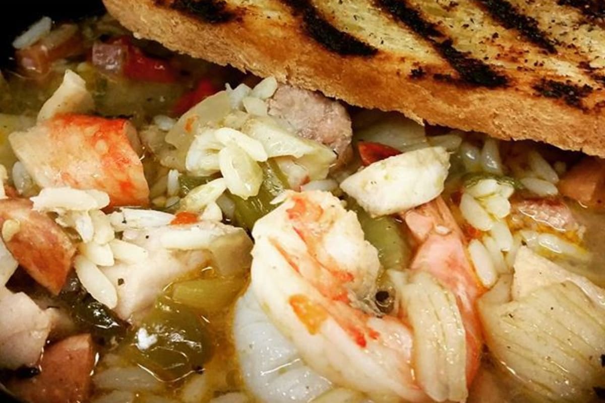 Les Sisters Southern Kitchen Delivery Menu | Order Online | 21818 ...