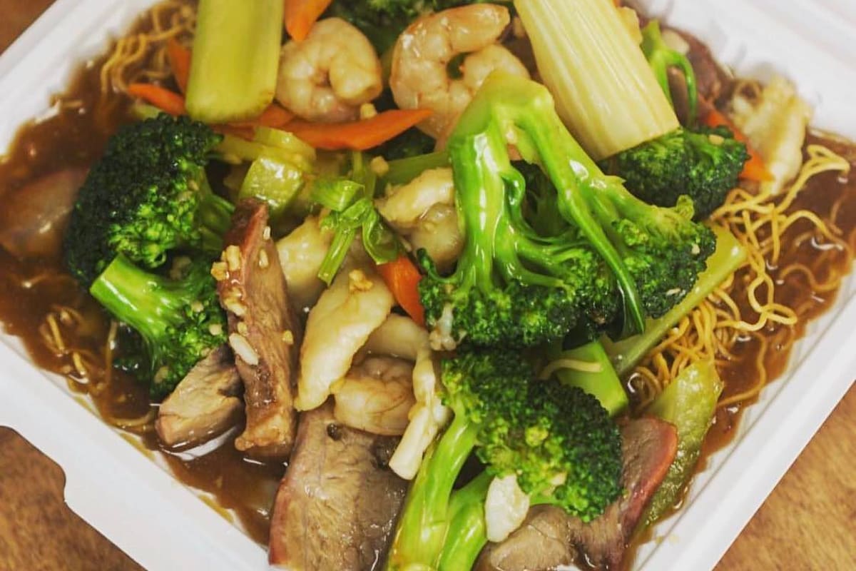 Famous Kitchen - Issaquah, WA Restaurant | Menu + Delivery | Seamless