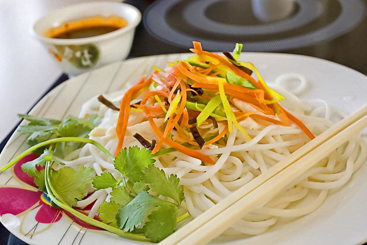 Ya Yaa Thai Cuisine Delivery Menu | Order Online | 1130 W Redondo Beach ...