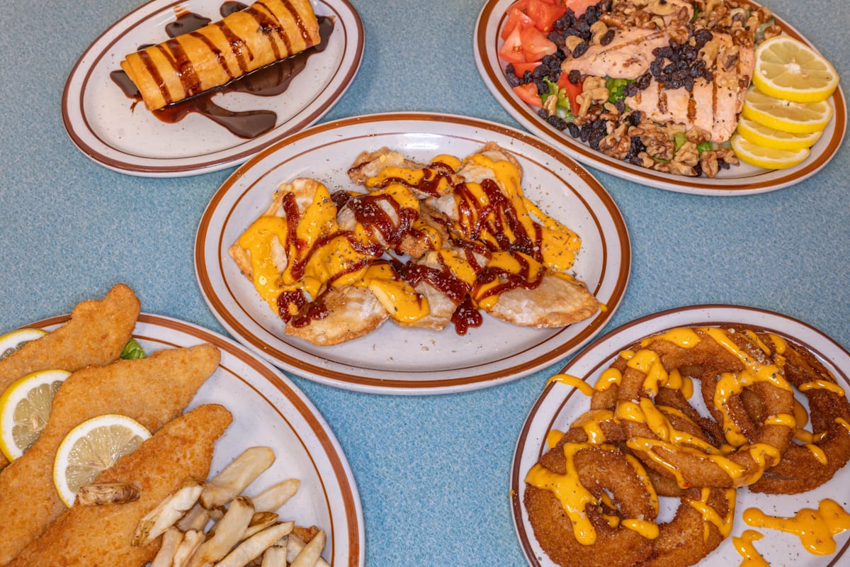 Maxs Pizza & Grill - Cleveland, OH Restaurant | Menu + Delivery | Seamless