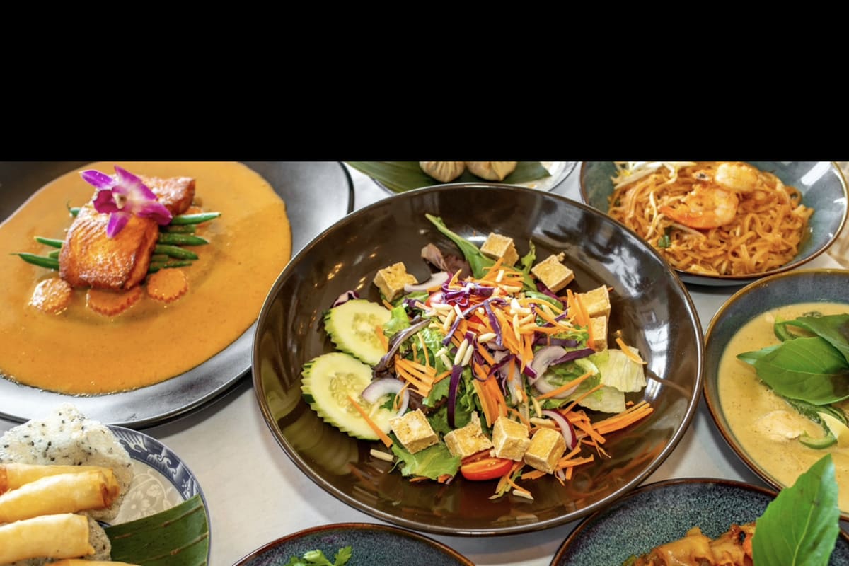 UThai Bistro Delivery Menu | Order Online | 8285 Jericho Turnpike ...