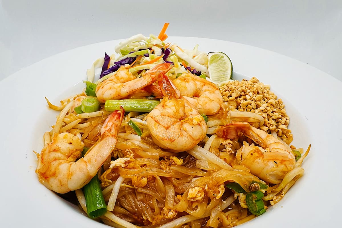 Thai Noodle King By Koze Delivery Menu | Order Online | 9887 Alondra ...