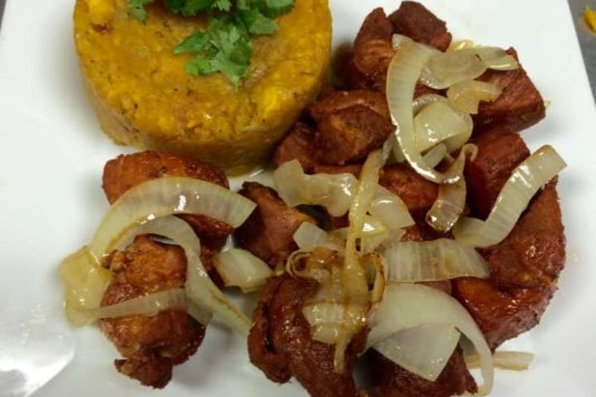 El Yukayeke Latin Food Delivery Menu | Order Online | 9045 Starkey Rd ...