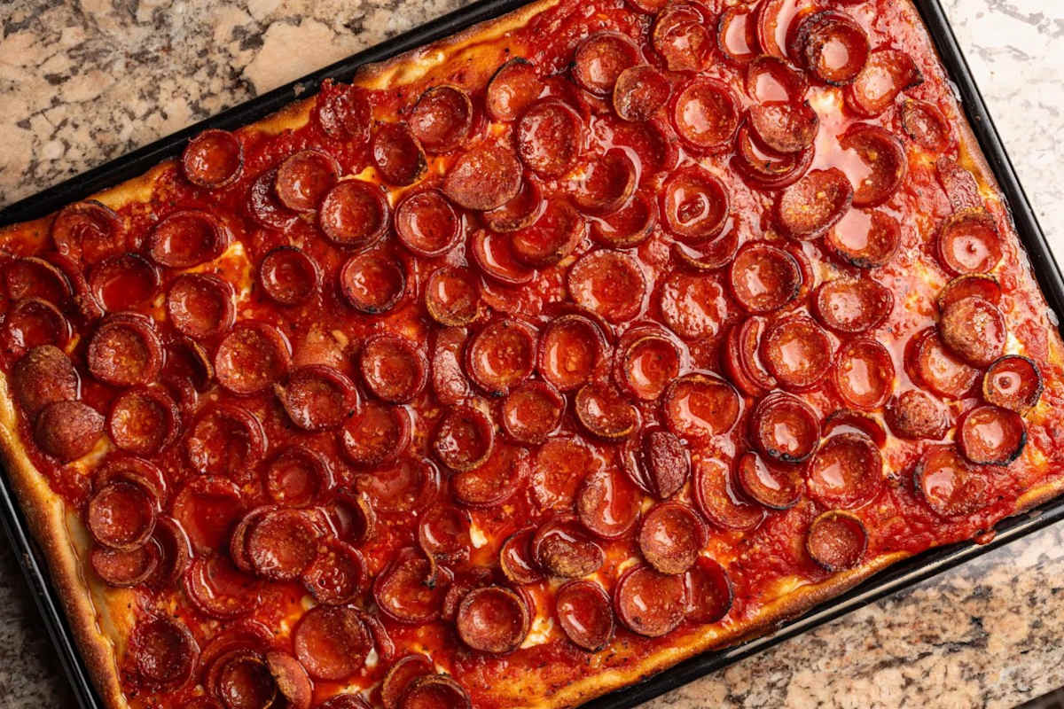 M & Pizza - New York, NY Restaurant | Menu + Delivery | Seamless