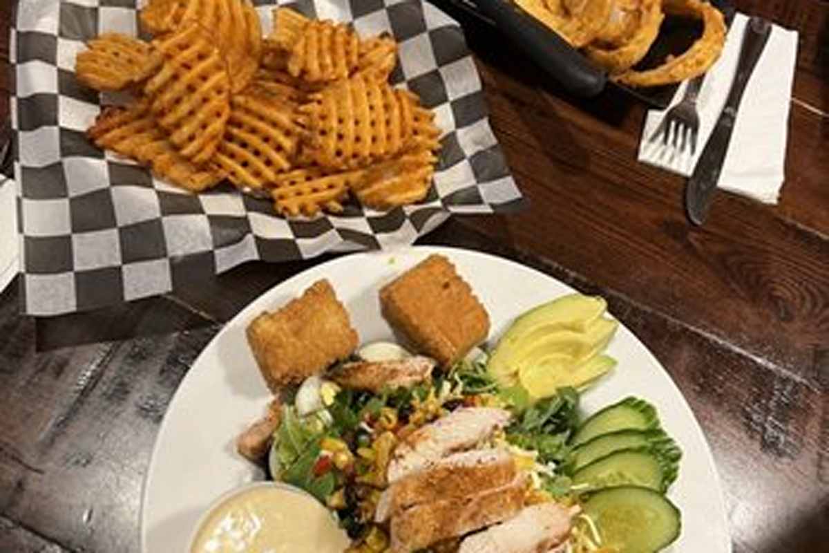 Brack's Tavern - Middleborough, MA Restaurant | Menu + Delivery | Seamless