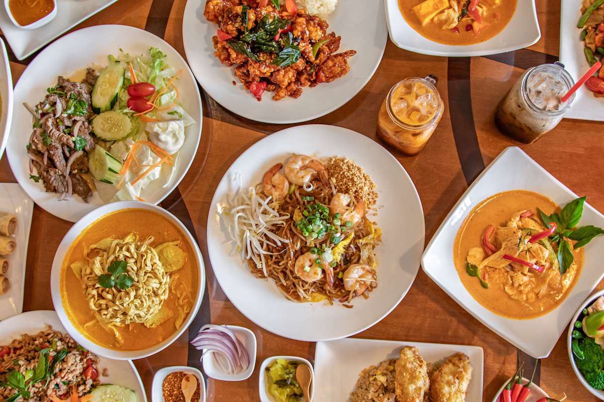 Dek Thai Restaurant Delivery Menu | Order Online | 633 SW 152nd St ...