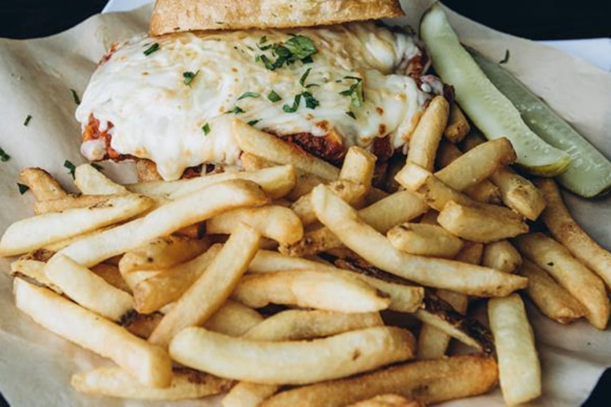 Chug a Lug Pub and Grill - Glenwood, IL Restaurant | Menu + Delivery ...