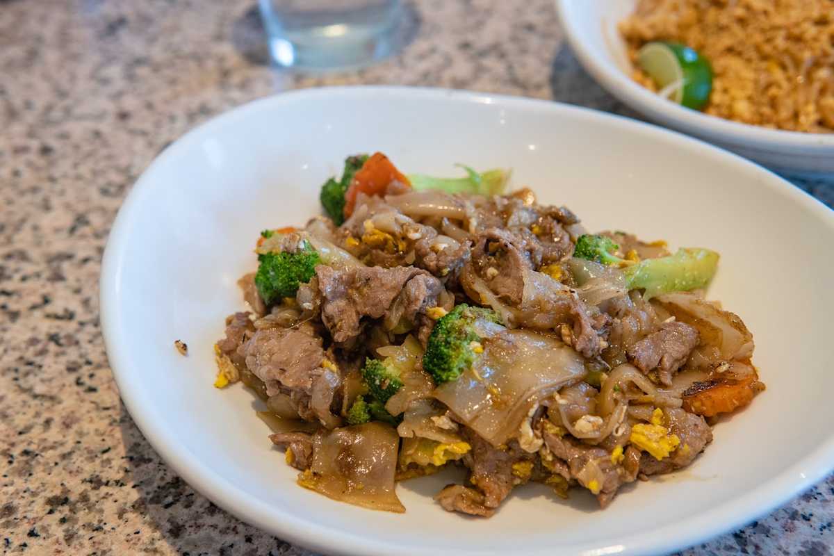 Blue Frog Thai Noodle & Rice Delivery Menu | Order Online | 2951 S ...
