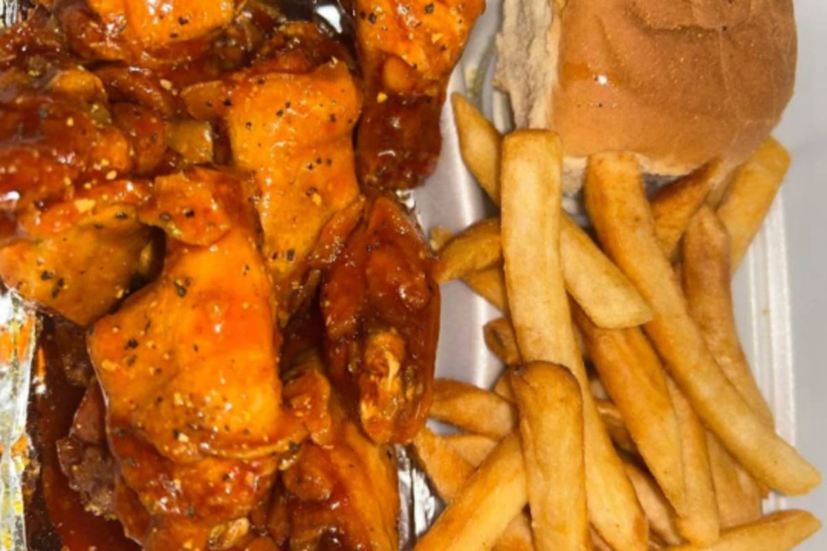 Wings Take Out - LR - Little Rock, AR Restaurant | Menu + Delivery ...