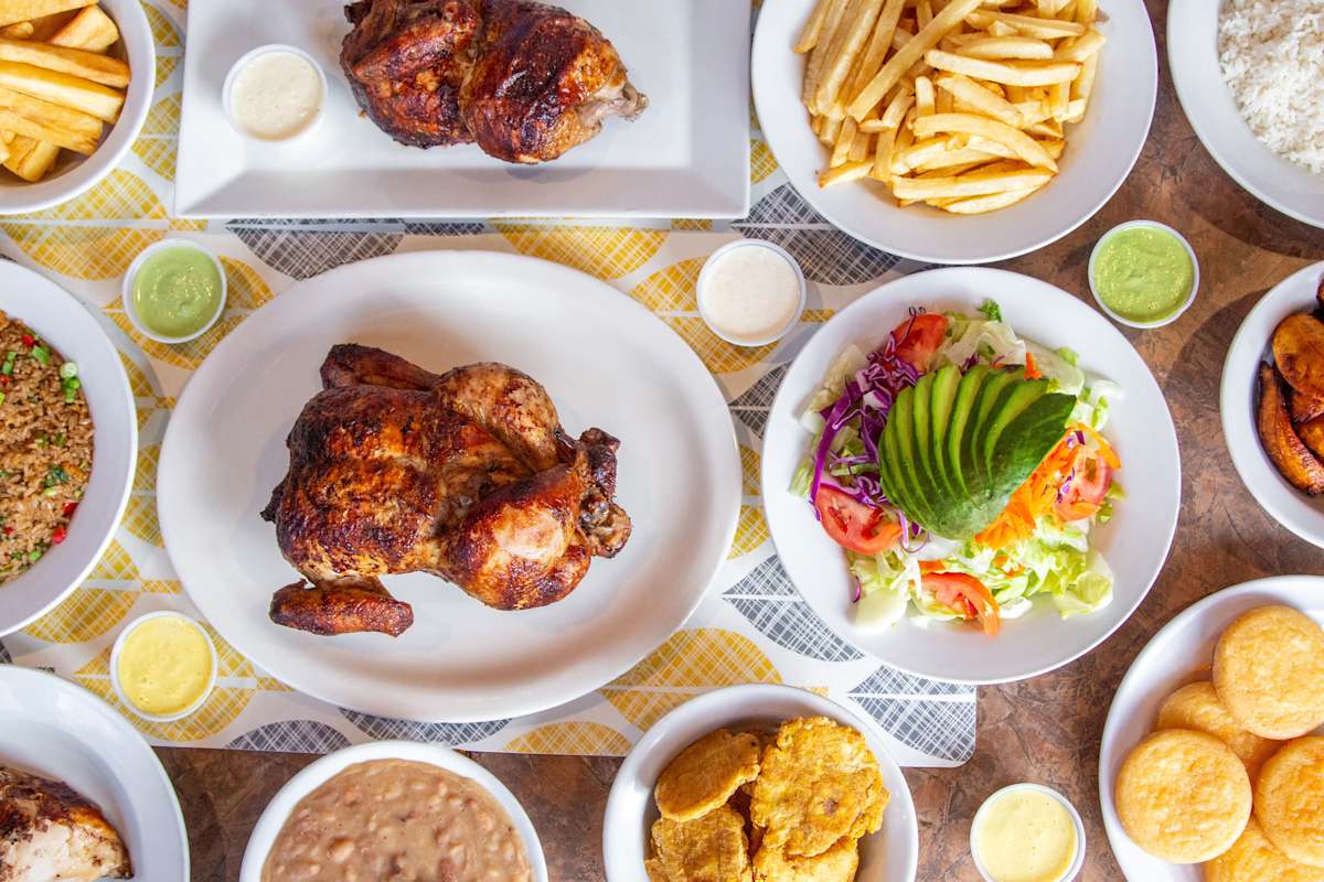 Trinis Pollos a La Brasa - Elizabeth, NJ Restaurant | Menu + Delivery ...