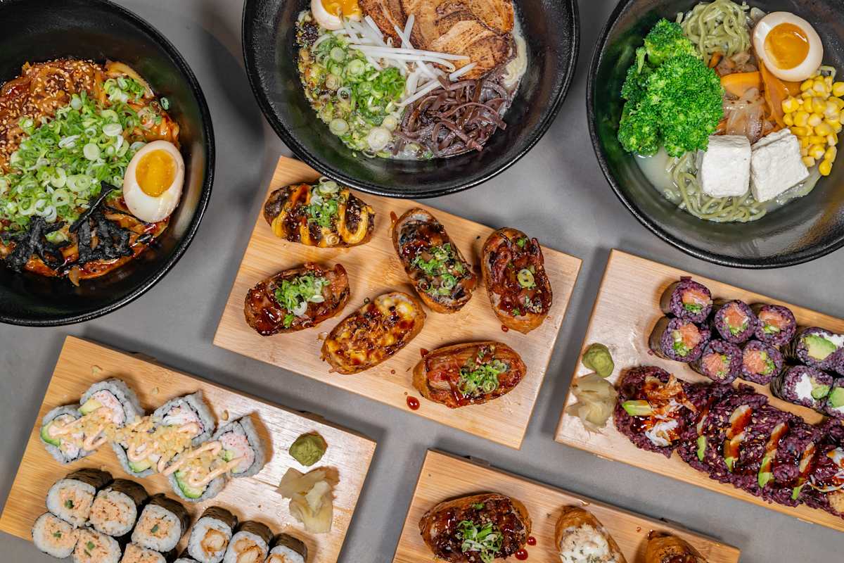 Mari Mari - Philadelphia, PA Restaurant | Menu + Delivery | Seamless